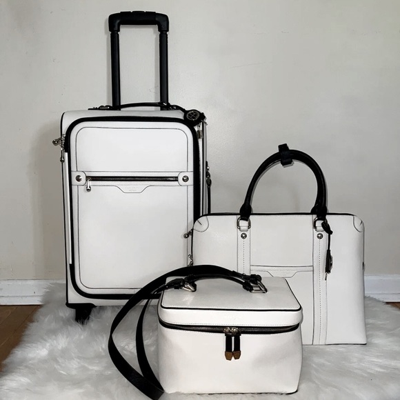 henri bendel | Bags | Henri Bendel West 57th Luggage Suitcase Wheelie ...